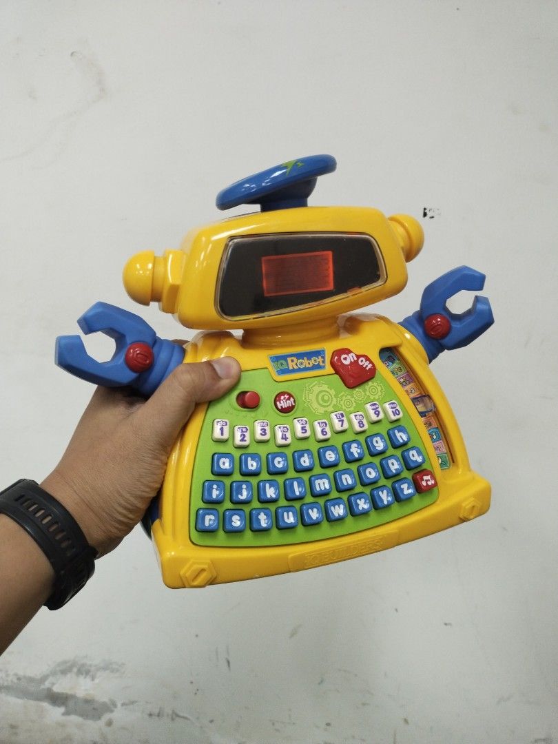 Vintage IQ Builders Robot Education, Hobbies & Toys, Toys & Games on Carousell