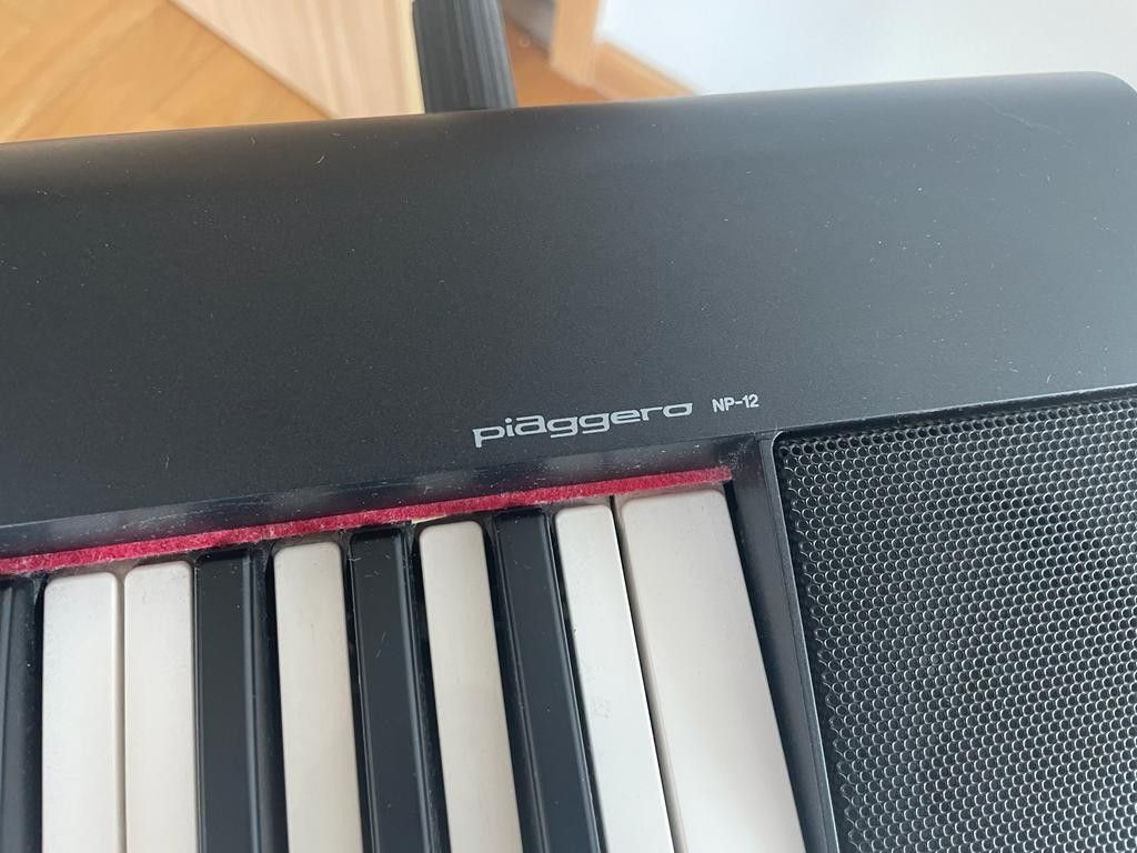 Yamaha Piaggero NP12 + X Stand + Bench (comes with original box ...