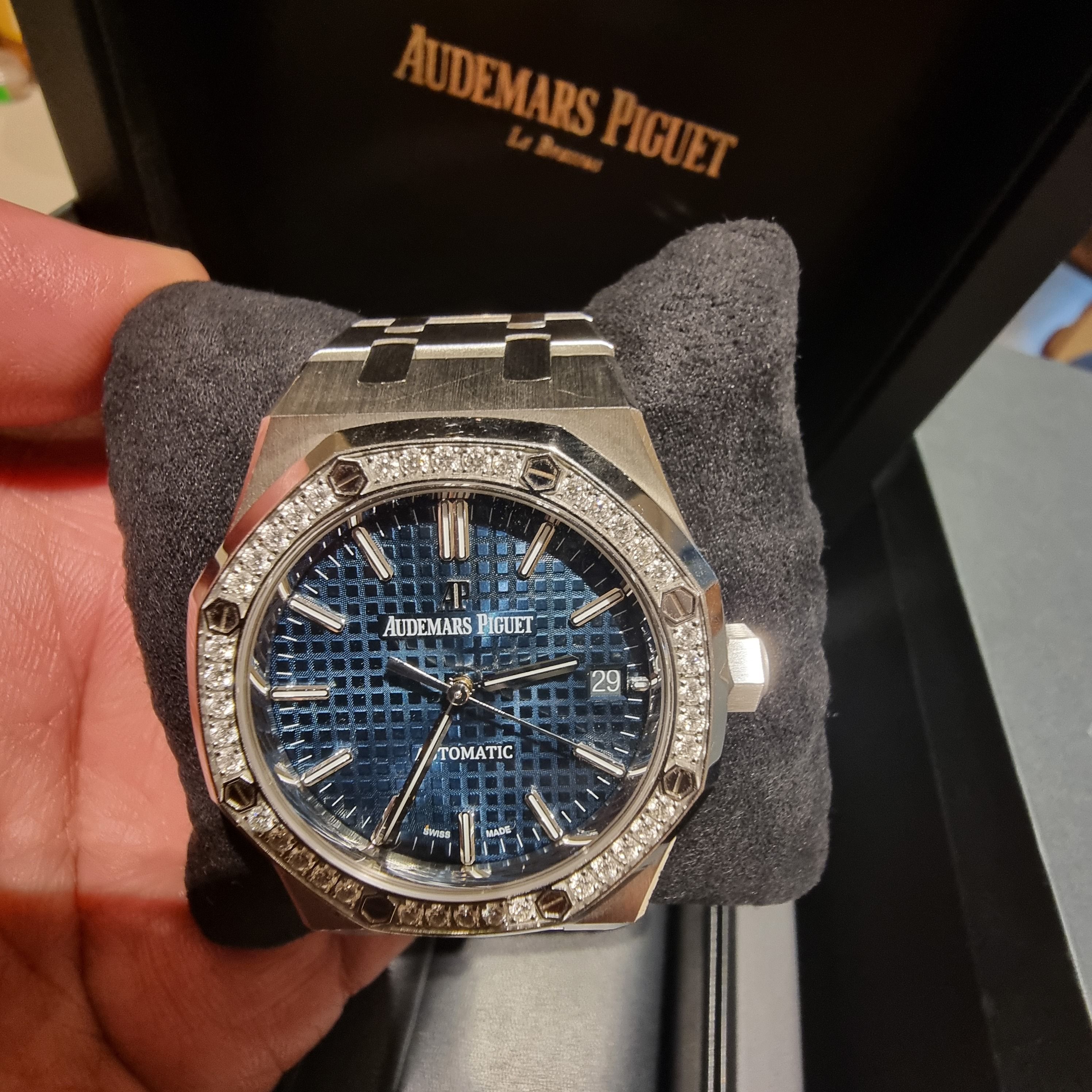 AP ROYAL OAK BLUE DIAL AUTOMATIC, Luxury, Watches on Carousell