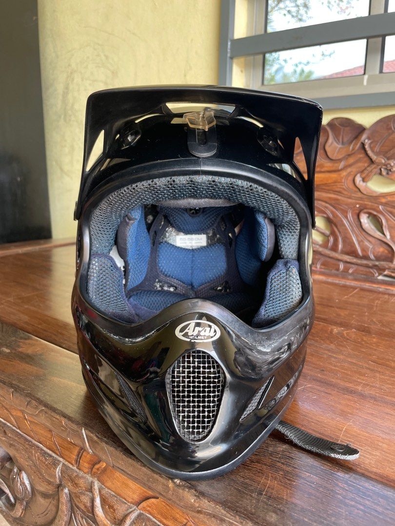 Arai Cross Helmet, Auto Accessories on Carousell