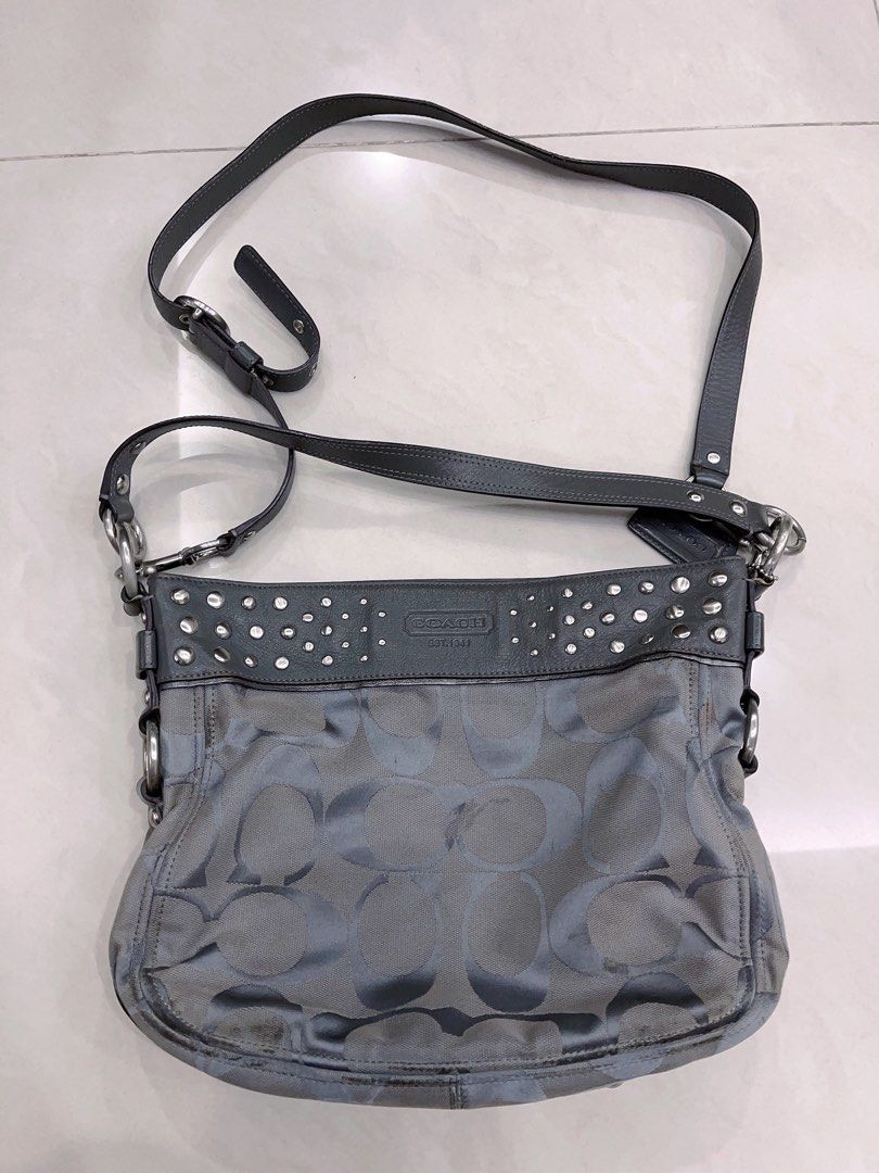 Authentic Coach Sling Bag, Women's Fashion, Bags & Wallets, Cross-body ...