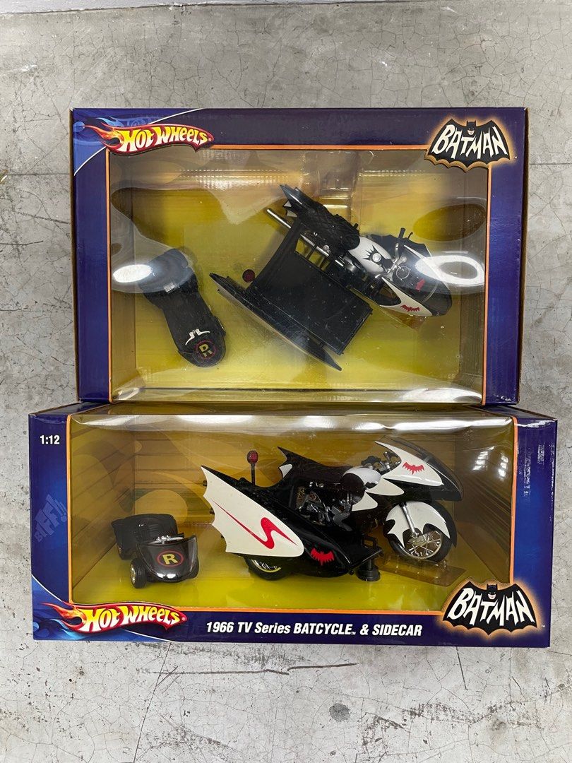 Hot Wheels 1:12 Batman 1966 TV Series Batcycle & Sidecar, Hobbies ...
