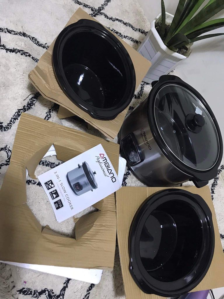 Branded Slow Cooker with 3 ceramic non stick Pots Included Digital Led ...