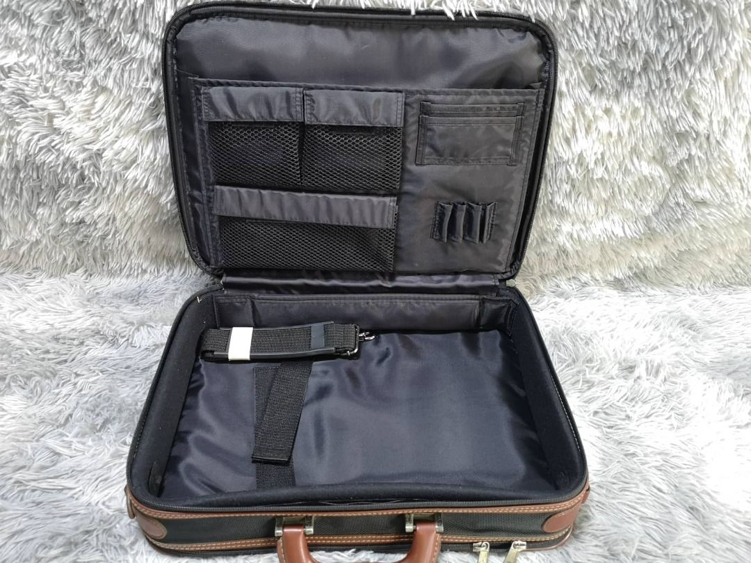 Carrying Note Black Luggage bag, Men's Fashion, Bags, Briefcases on ...