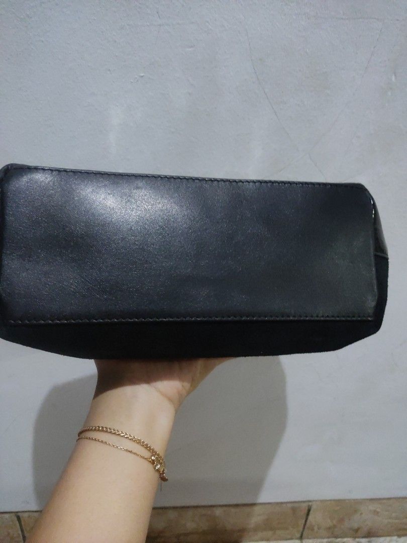 Clucth emporio armani, Barang Mewah, Tas & Dompet di Carousell