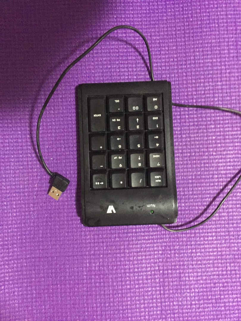 computer-keypad-computers-tech-parts-accessories-computer