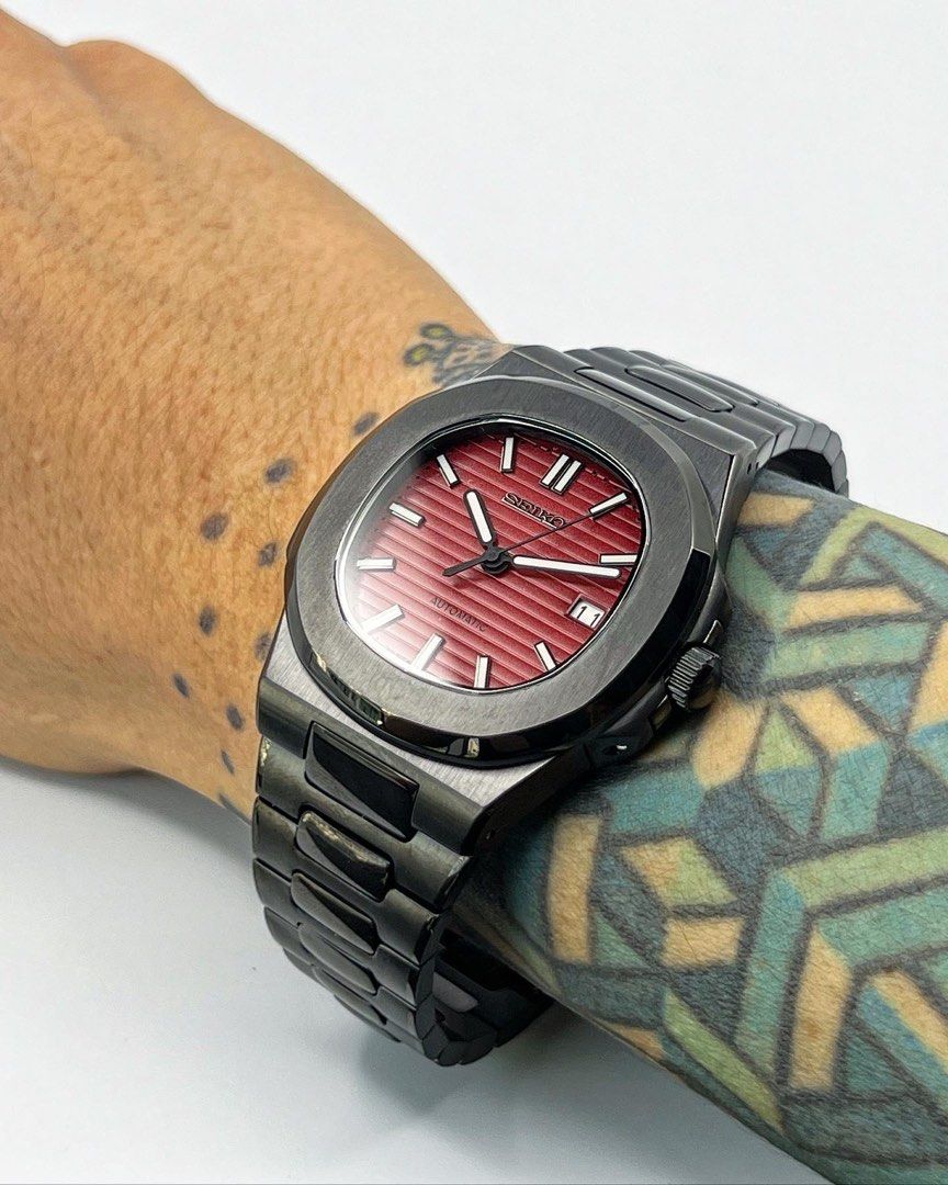 Custom Seiko Mod Red Black Nautilus in 40mm, Men's Fashion, Watches ...