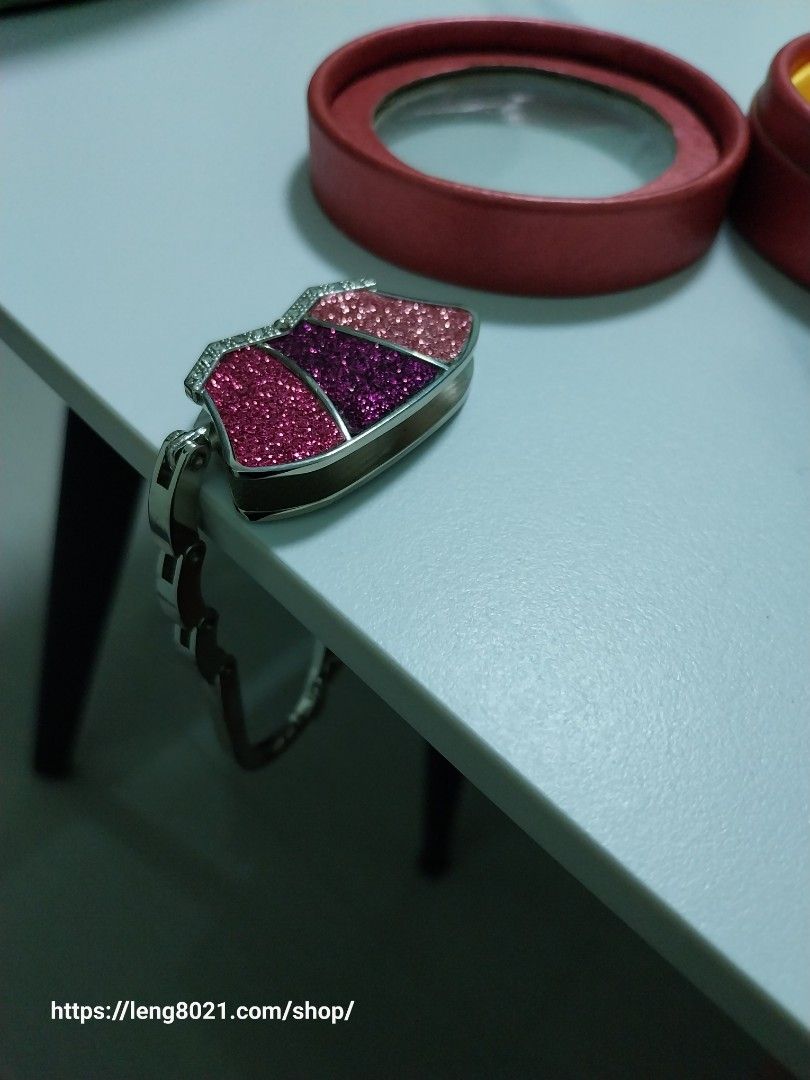 Elegant Table Hanger, Women's Fashion, Watches & Accessories, Other ...