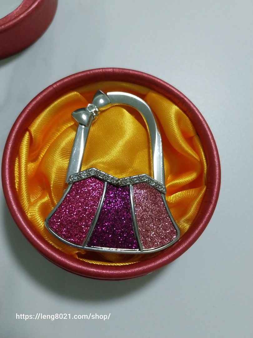 Elegant Table Hanger, Women's Fashion, Watches & Accessories, Other ...