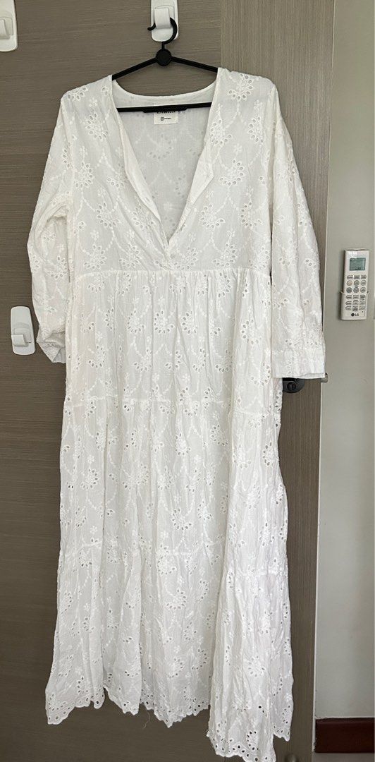 Alia Anggun eyelet white dress, Women's Fashion, Dresses & Sets ...