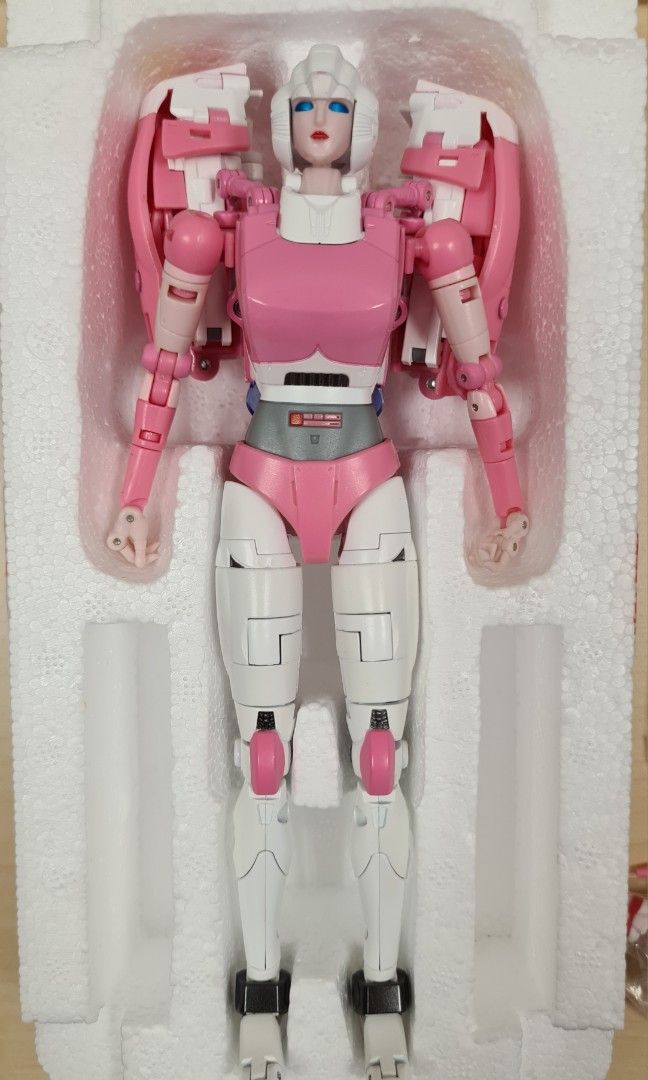 Fanstoys FT-24 Rouge with Fanstoys Universal Stand (not G1 Arcee ...