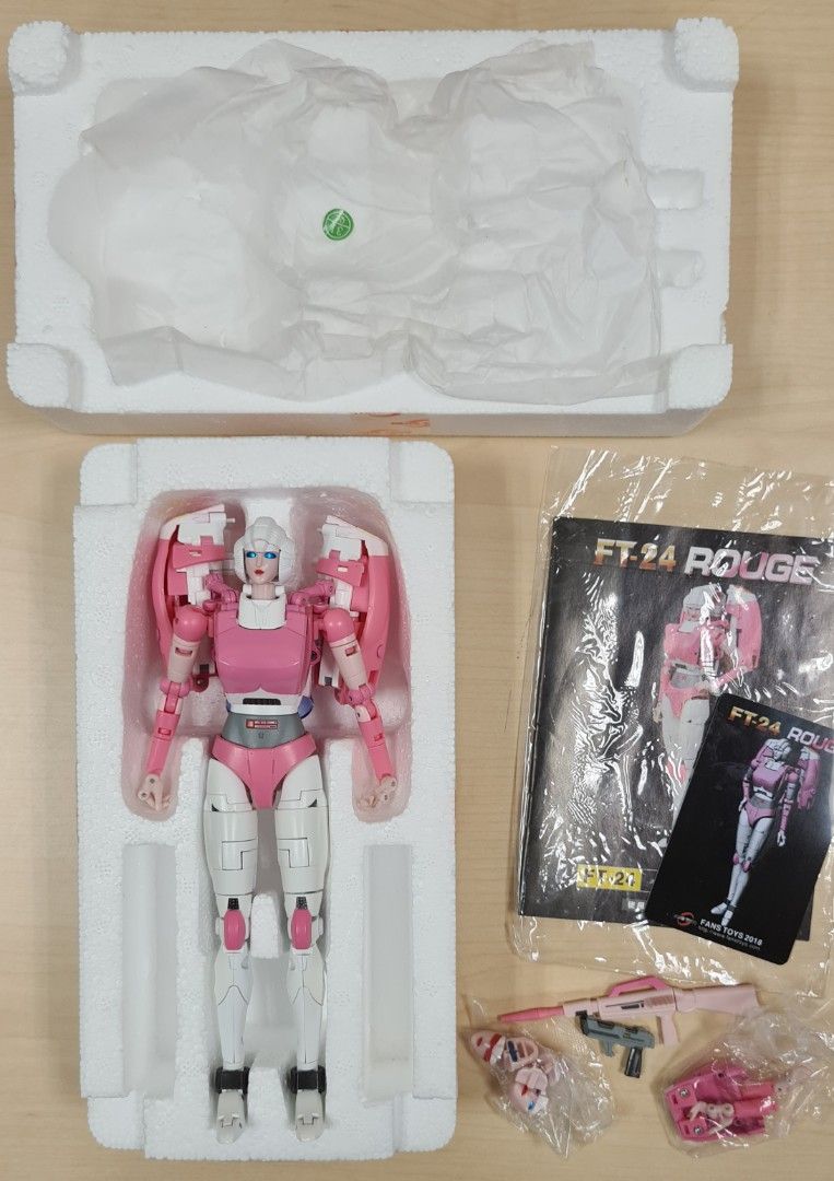 Fanstoys FT-24 Rouge with Fanstoys Universal Stand (not G1 Arcee ...