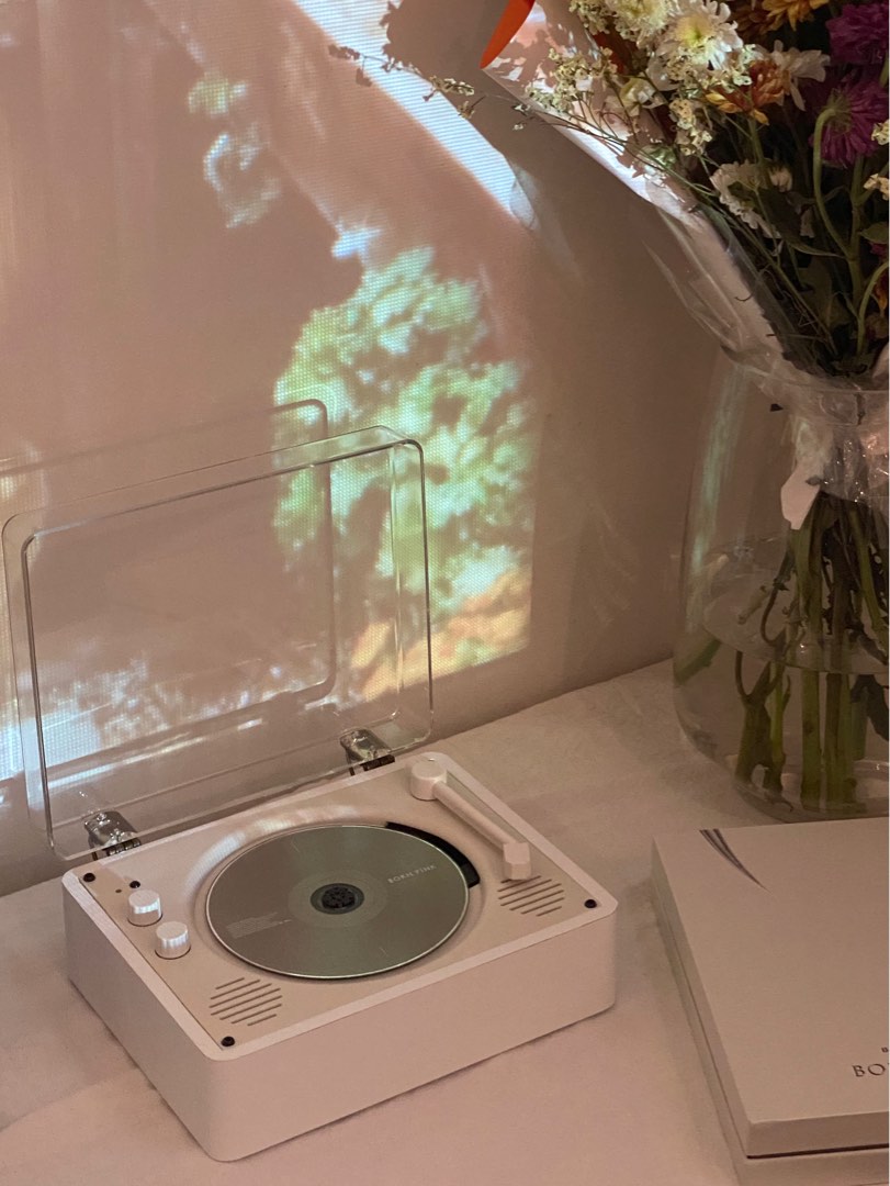 Retro CD Player and Bluetooth Portable Turntable, Audio, Portable Music ...