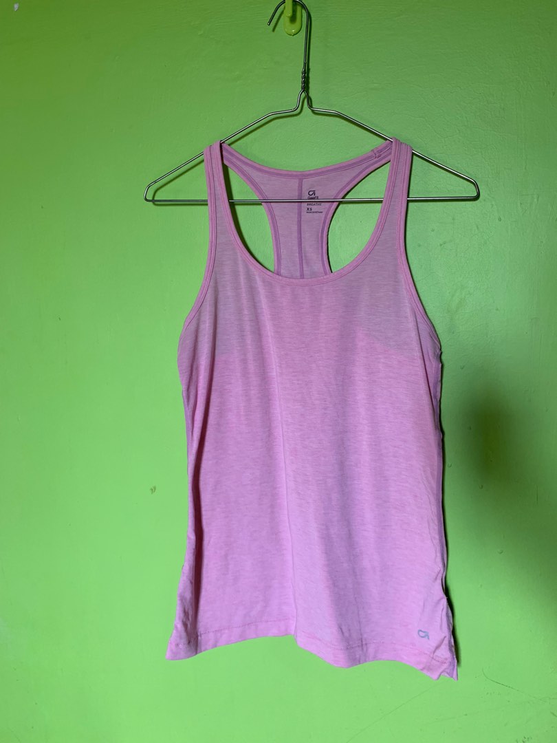 Gap Workout top, Women's Fashion, Tops, Sleeveless on Carousell