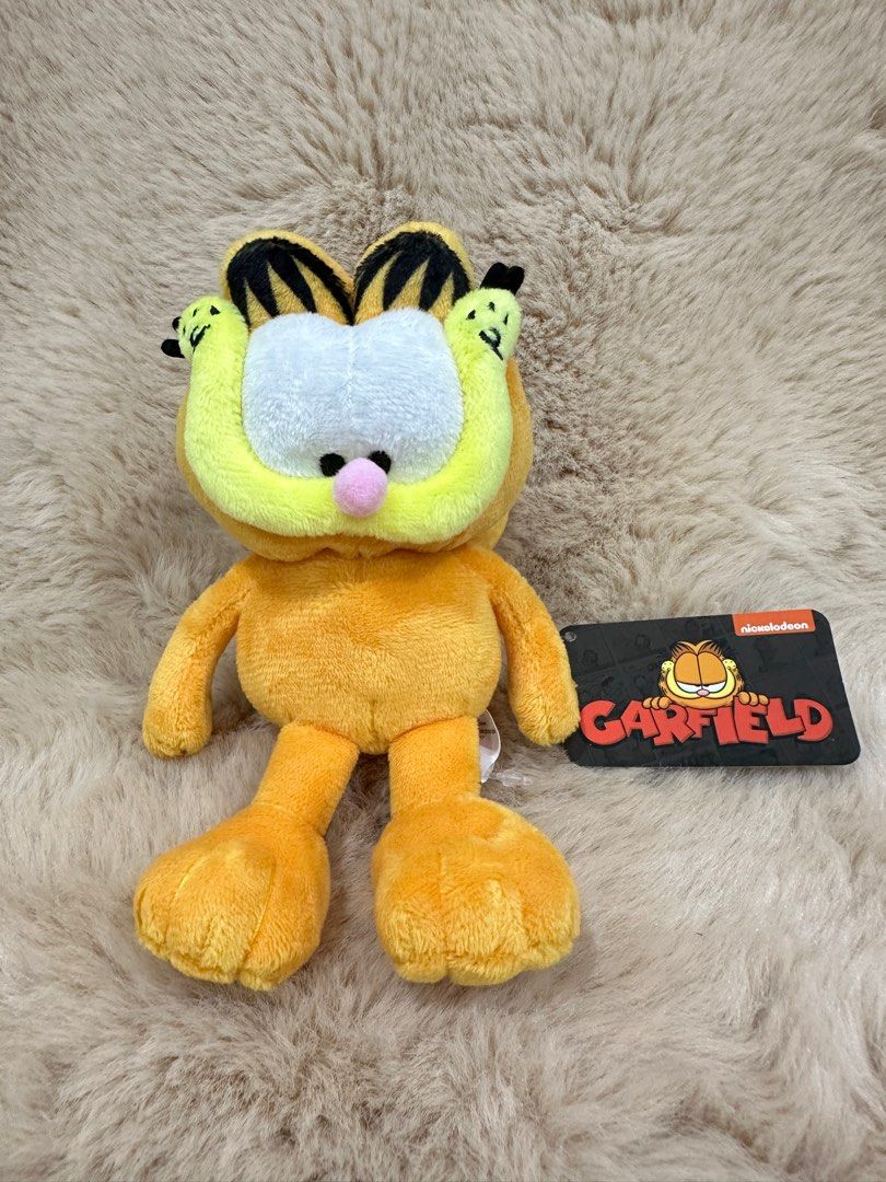 Garfield plush toy, Hobbies & Toys, Toys & Games on Carousell