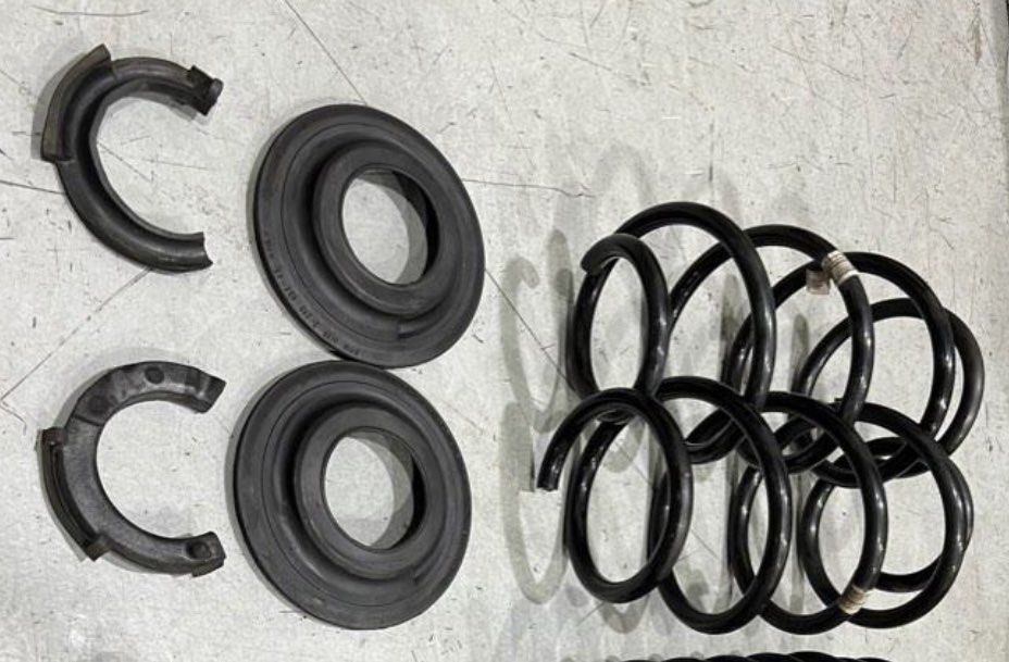 Genuine BMW E90/E92/E93/E9x M3 FRONT springs, Car Accessories ...