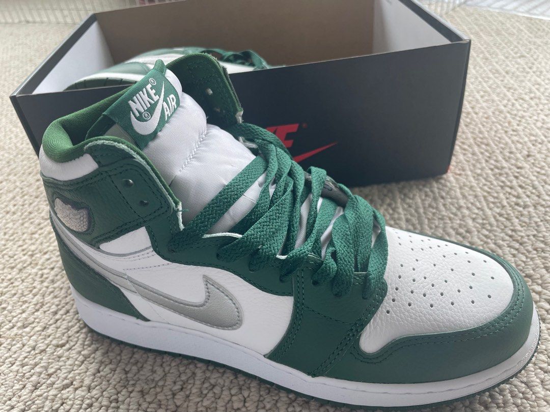 Gorge Green Jordan 1, Men's Fashion, Footwear, Sneakers on Carousell