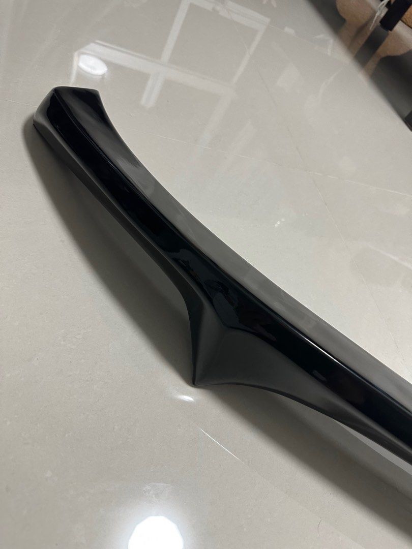 Honda vezel boot lip, Car Accessories, Accessories on Carousell