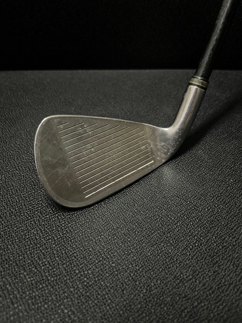 Iron 5 golf club, Sports Equipment, Sports & Games, Golf on Carousell