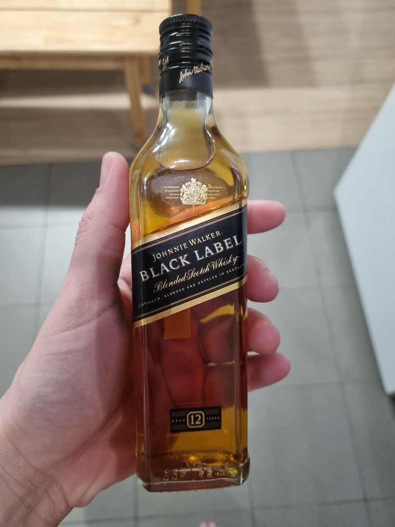 Johnnie Walker Black Label -200ml, Food & Drinks, Other Food & Drinks ...