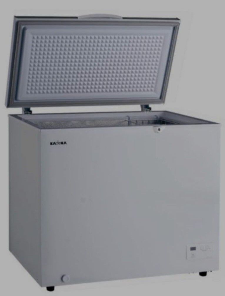 Kadeka Chest Freezer, Furniture & Home Living, Bathroom & Kitchen ...