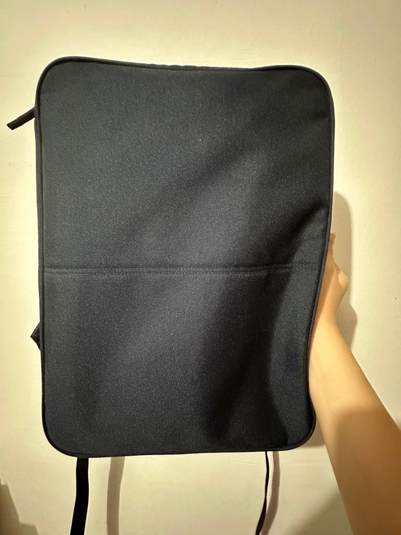 MUJI 2WAY BUSINESS BAG WITH LAPTOP STORAGE NAVY, Luxury, Bags & Wallets ...