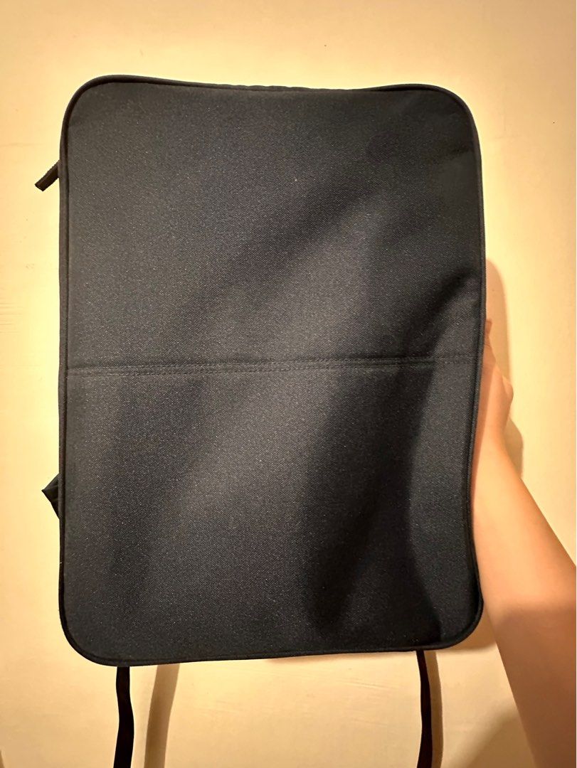 MUJI 2WAY BUSINESS BAG WITH LAPTOP STORAGE NAVY, Luxury, Bags & Wallets ...