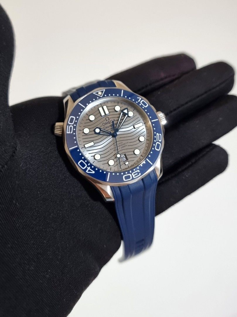 OMEGA SEAMASTER SEA MASTER GREY SUNBURST SMPC 300 CO-AXIAL CHRONOMETER ...