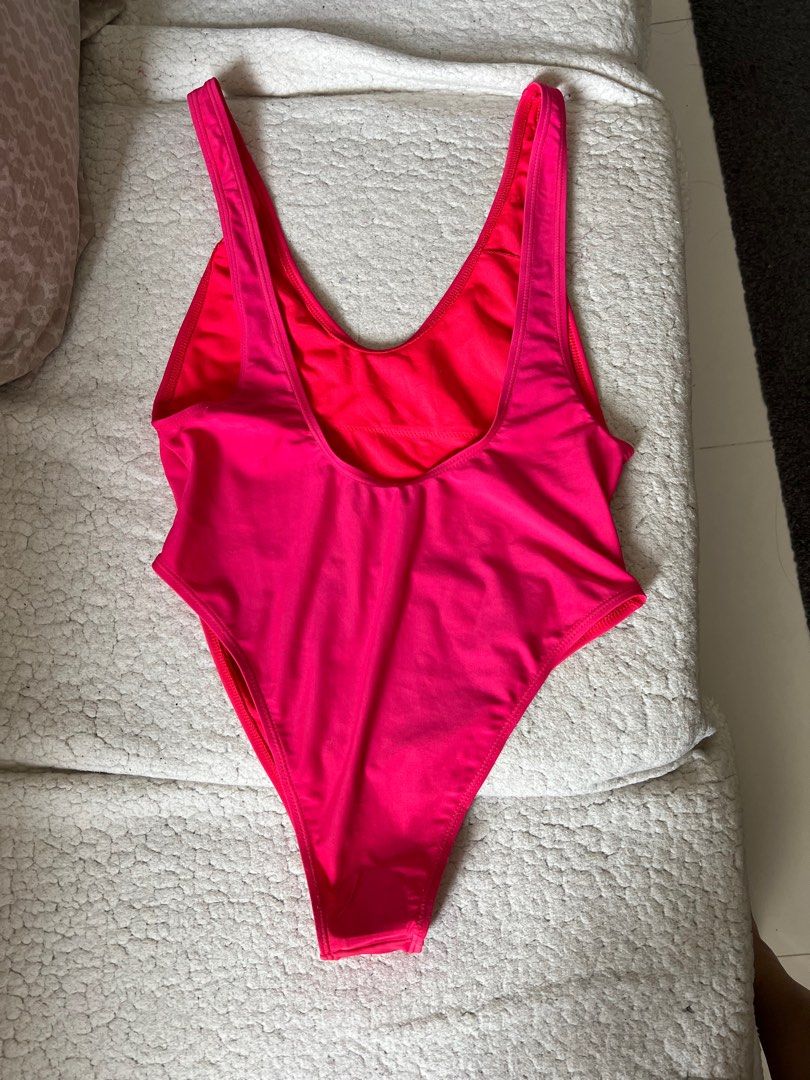 One piece bathing suit, Women's Fashion, Swimwear, Bikinis & Swimsuits ...