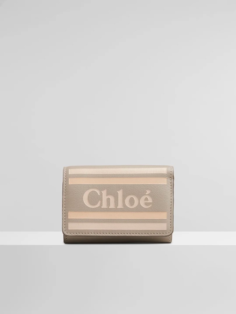 Original Chloe Wallet, Luxury, Bags & Wallets on Carousell