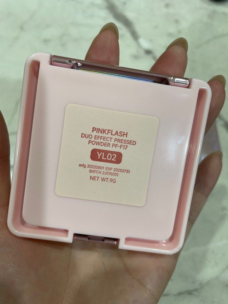 Pink Flash Duo Powder Two Way Cake, Kesehatan & Kecantikan, Rias Wajah ...