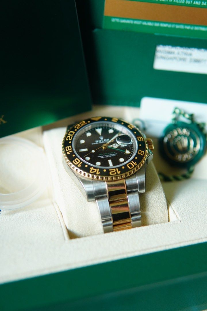 Rolex GMT MASTER 2 Half Gold 116713LN, Men's Fashion, Watches ...