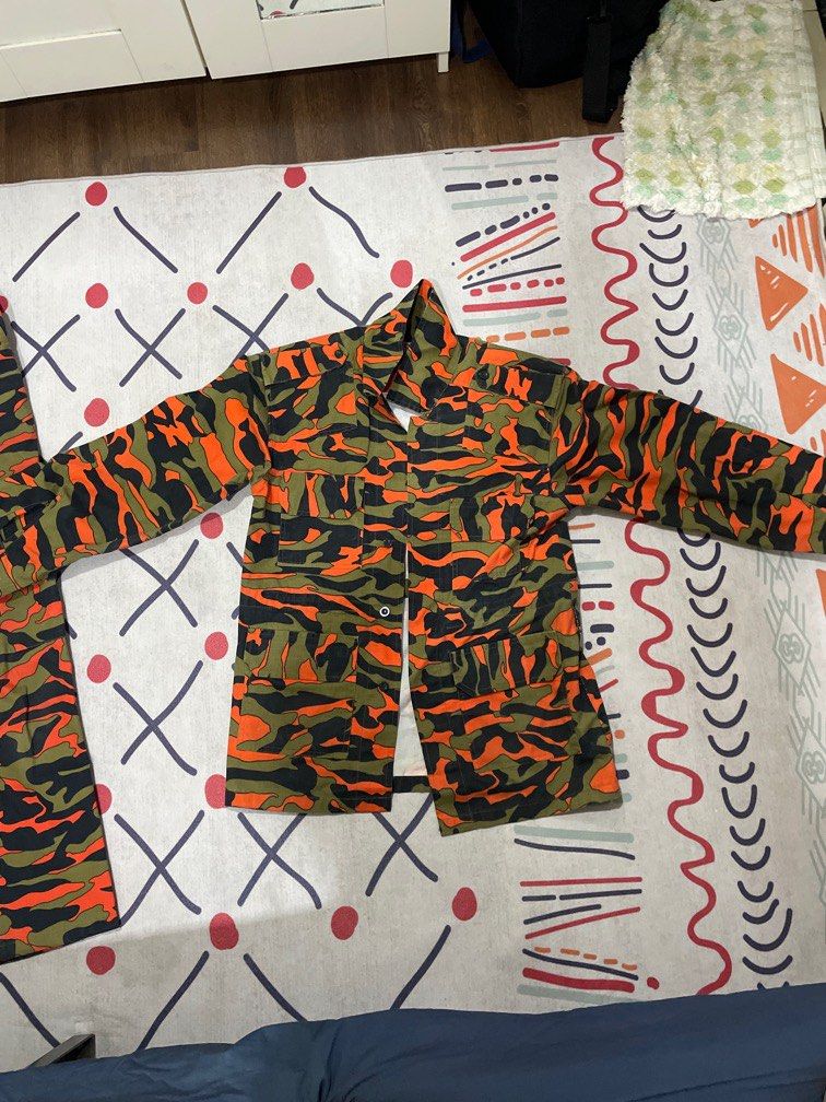 uniform bomba (outpost), Hobbies & Toys, Stationery & Craft, Stationery ...