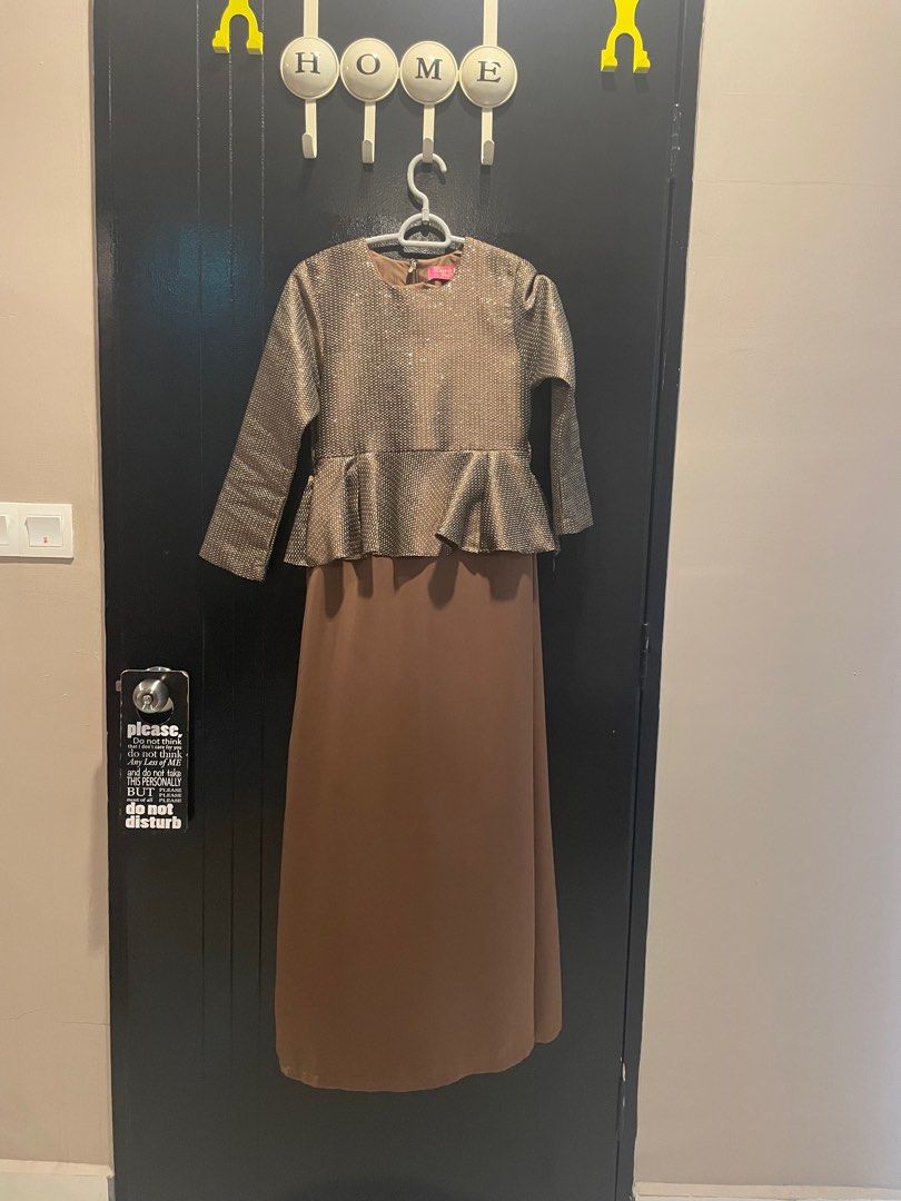 Sireh pinang, Women's Fashion, Muslimah Fashion, Baju Kurung & sets on ...