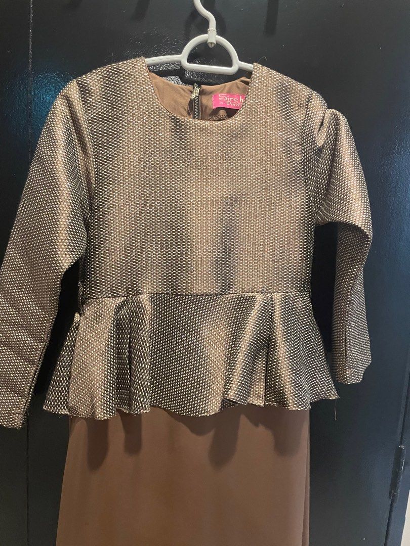 Sireh pinang, Women's Fashion, Muslimah Fashion, Baju Kurung & sets on ...