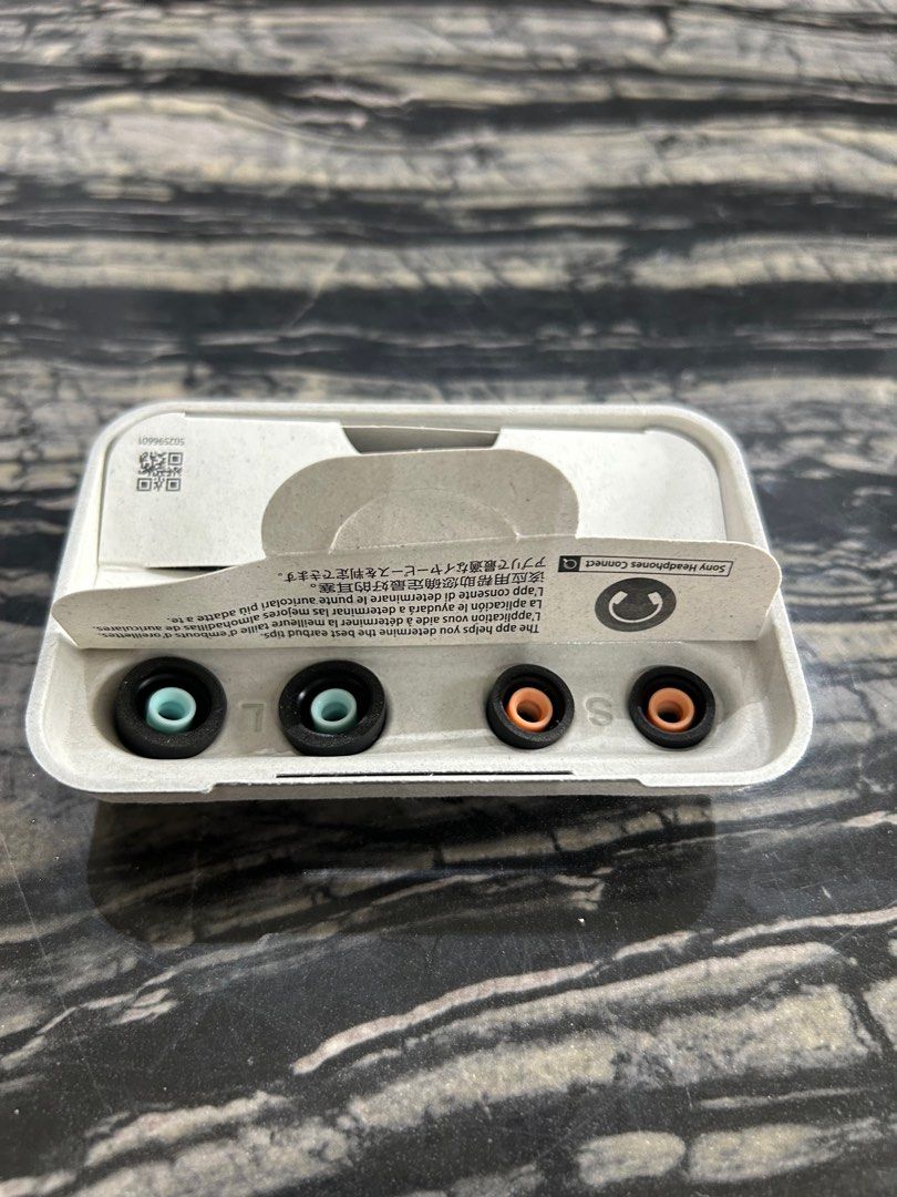 Sony WF-1000XM4 Right Side Only, Audio, Earphones on Carousell