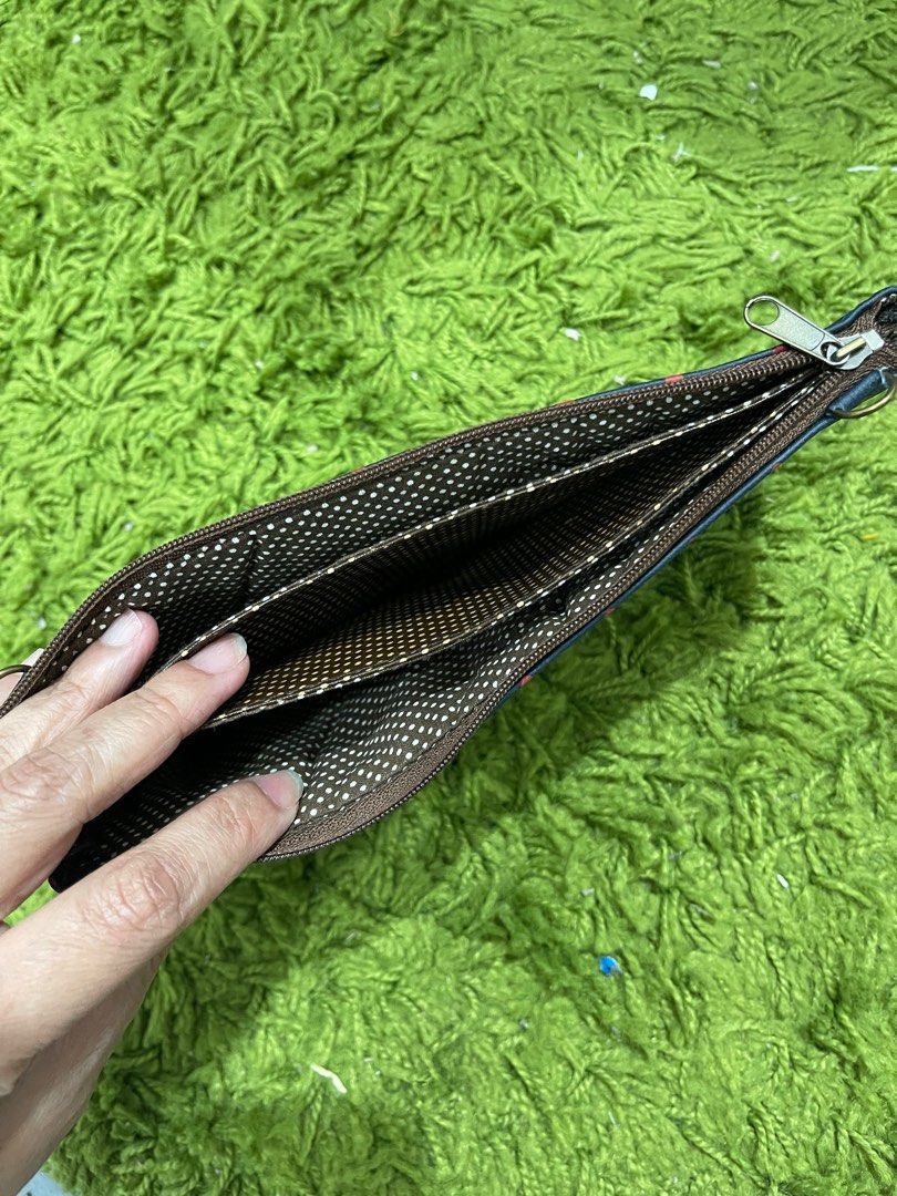 Taiwan waterproof 3 layer handphone pouch, Women's Fashion, Bags ...