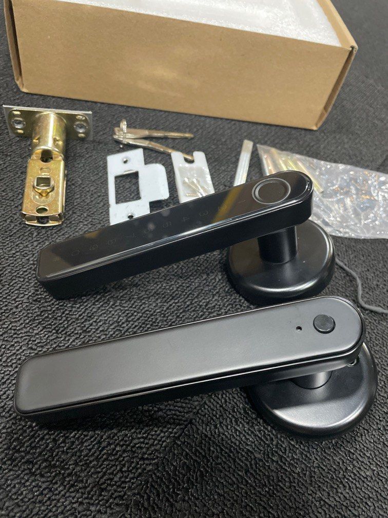 SD001 Trident smart lock (trident one) display unit, Furniture & Home ...