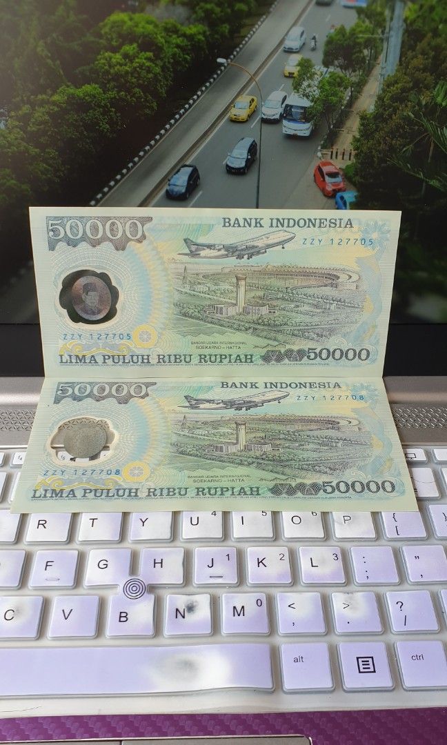 Uang kertas edisi khusus Pak Harto (plastik), Antik, Uang Lama di Carousell