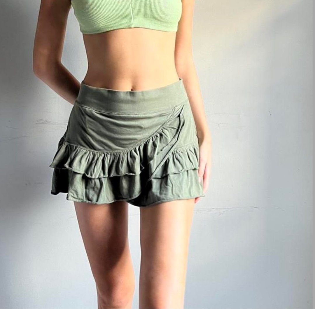 Vintage 00s Mini Rara Skirt, Women's Fashion, Bottoms, Skirts on Carousell