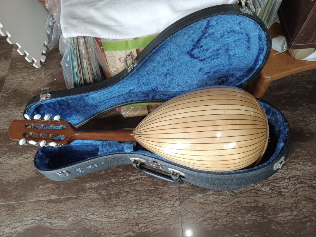 Vintage Suzuki mandolin Made in Japan, Hobbies & Toys, Music & Media ...