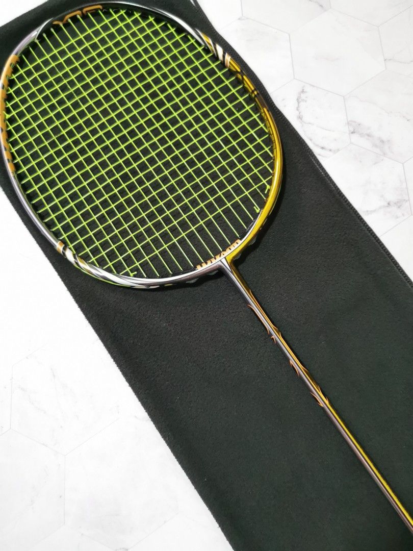 Wilson Recon BLX Gold Badminton Racket with Felet Badminton string ...