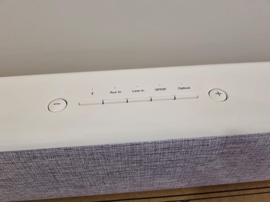 Xiaomi white soundbar, Audio, Soundbars, Speakers & Amplifiers on Carousell