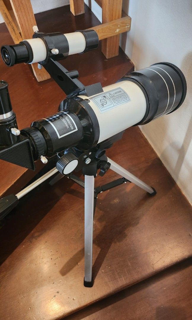 Astronomical Telescope With Viewfinder X High Definition X High Power