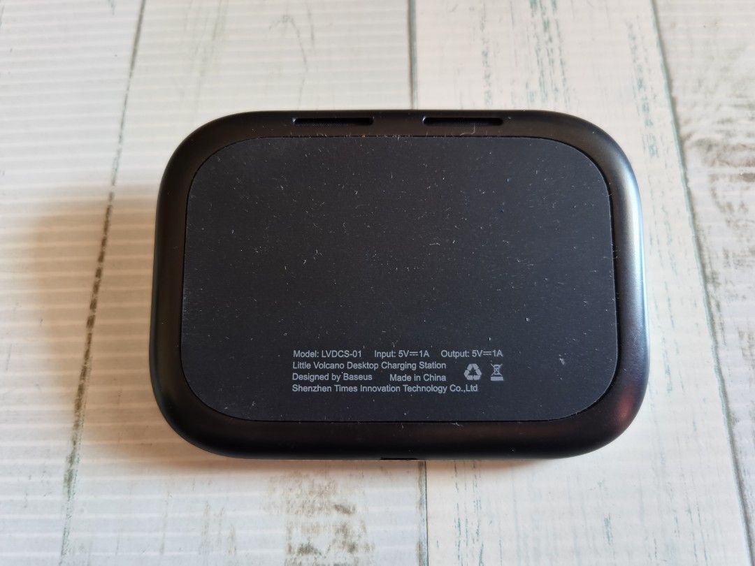 Baseus Little Volcano iPhone Charging Station (gold), Mobile Phones ...