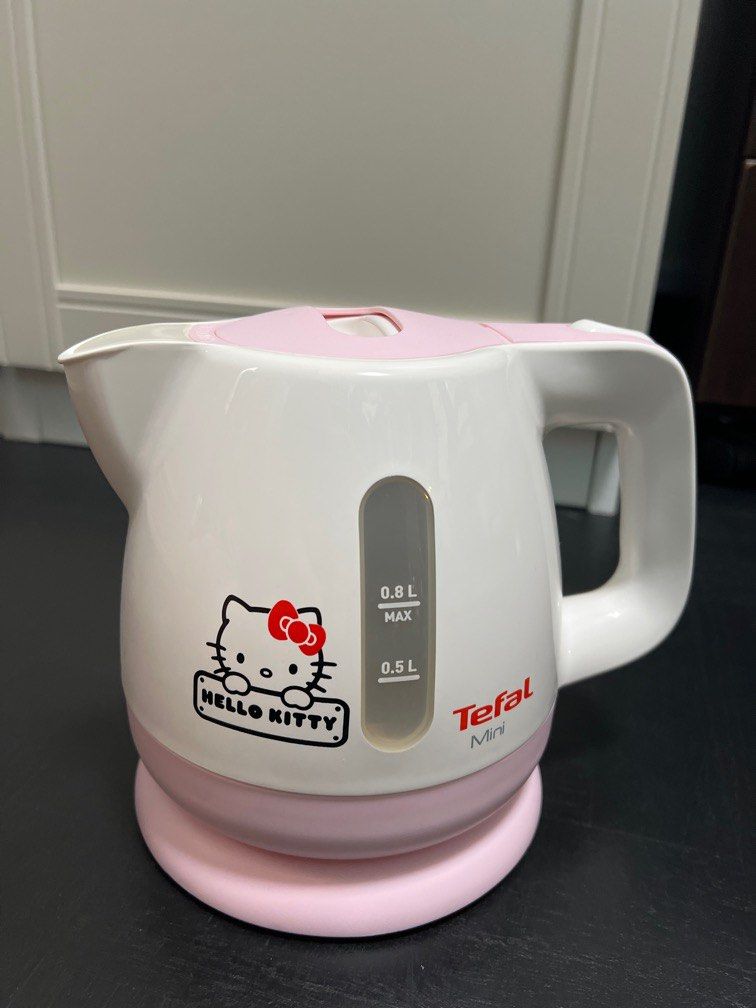 BN Hello Kitty kettle, TV & Home Appliances, Kitchen Appliances ...