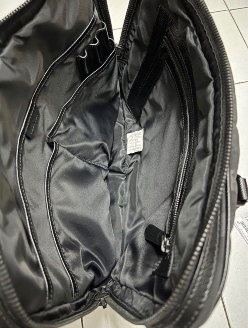 Burberry laptop bag, authentic, Men's Fashion, Bags, Sling Bags on ...