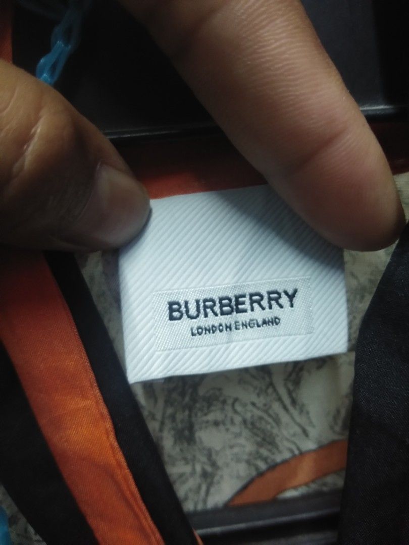 BURBERRY MAP PRINT on Carousell