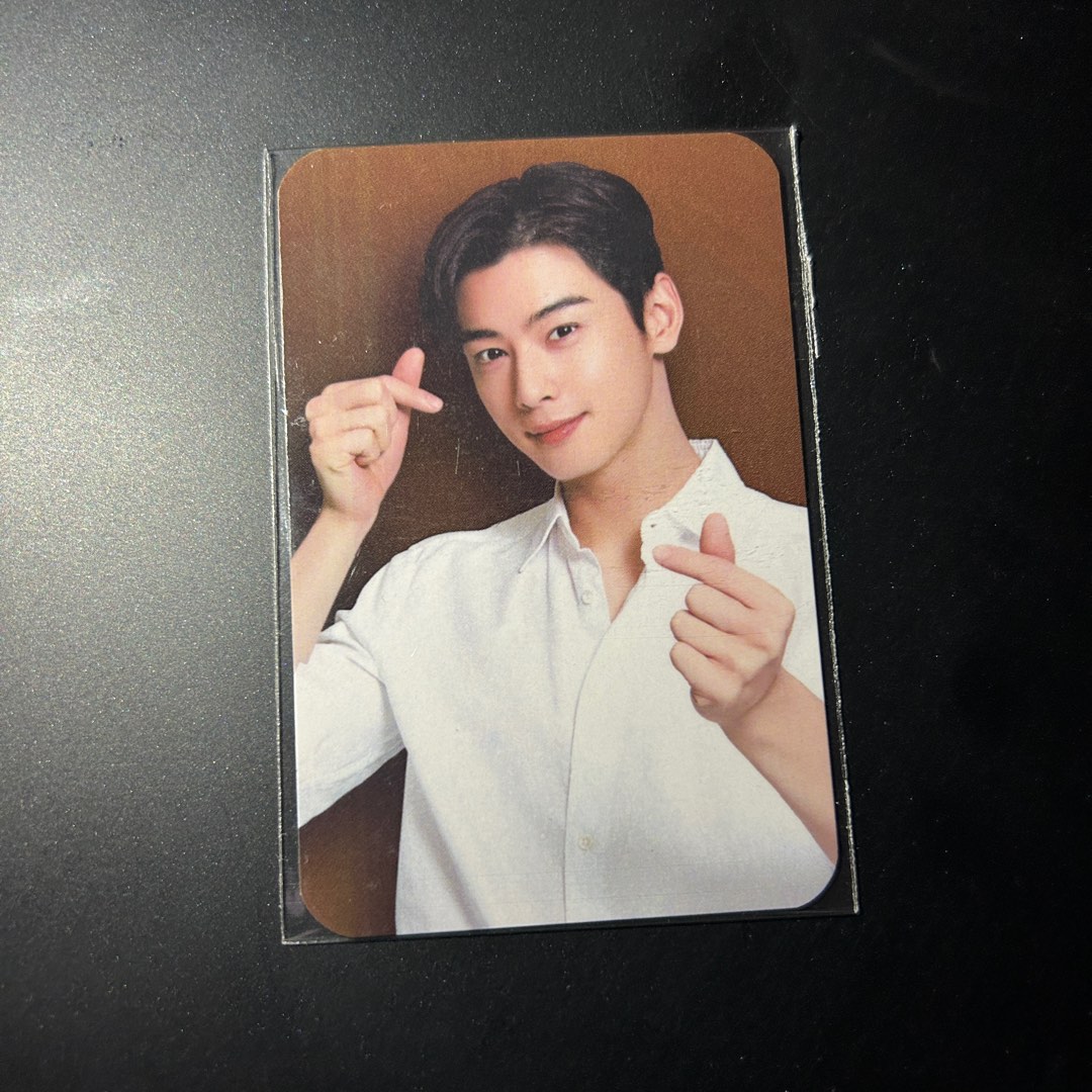Cha Eun Woo x Dunkin Donuts photo card, Hobbies & Toys, Memorabilia ...