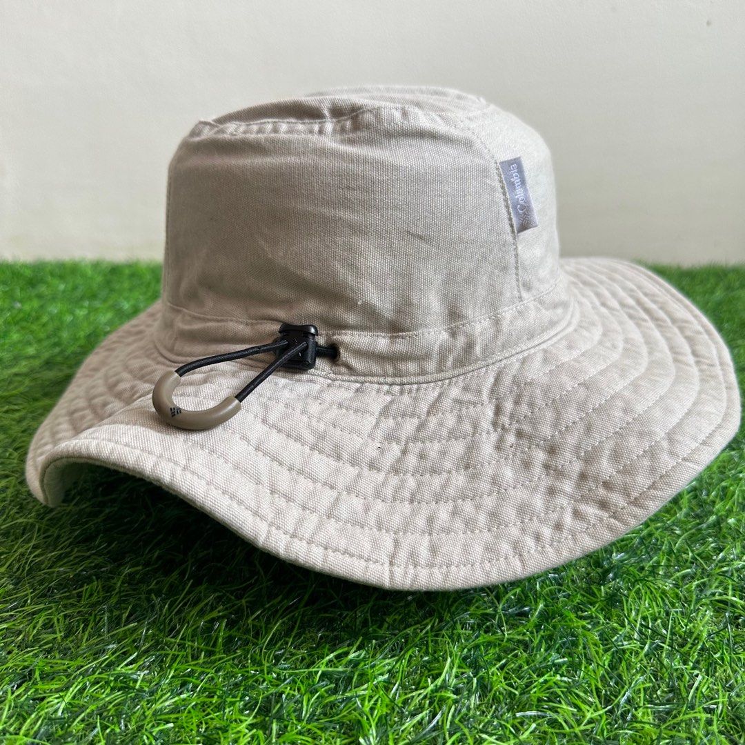 Columbia insect blocker hat on Carousell